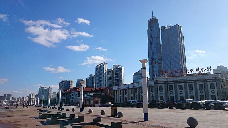 A port city famous for its beautiful sandy beaches and delicious wine ...