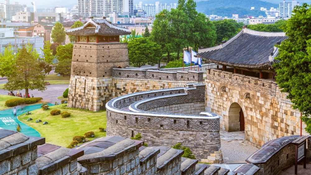 Suwon Hwaseong: A UNESCO World Heritage Site in Korea, Famous as a ...